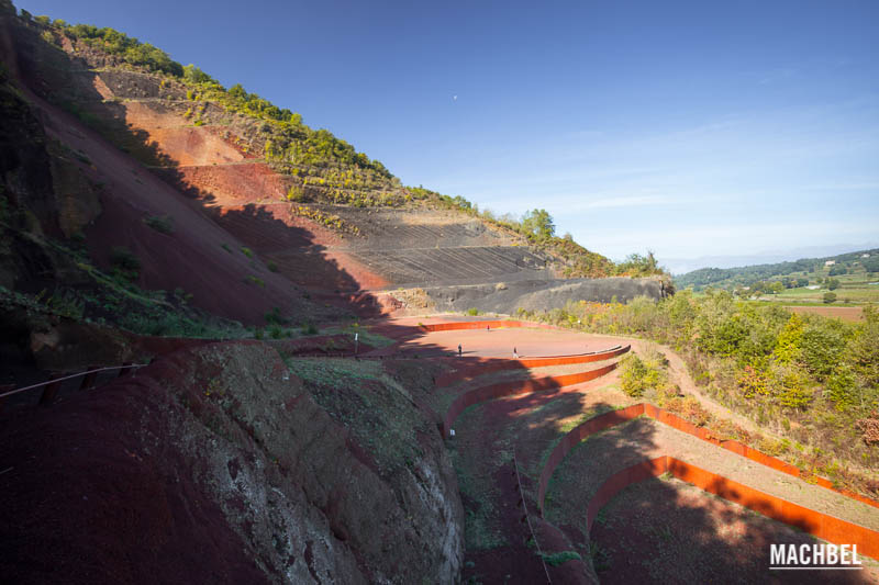 Visitando los volcanes y la comarca de la Garrotxa en Girona - machbel