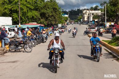 Motoconchos, las moto taxi más rápidas de la República Dominicana - machbel