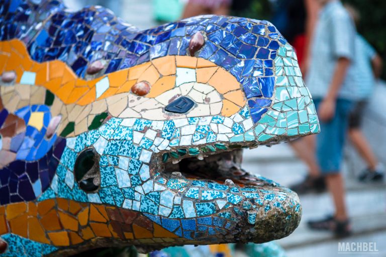 Gaudí, los dragones y la leyenda de Sant Jordi - machbel